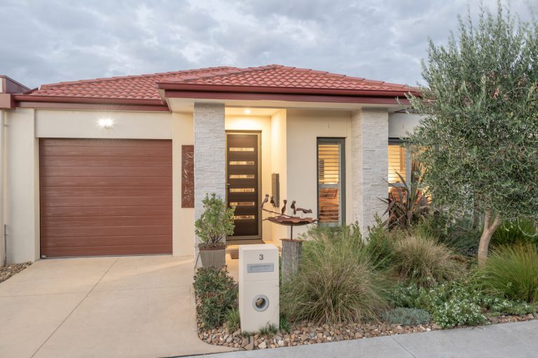 Resort Home In Hidden Valley For Sale Melbourne, Victoria | Arcadia Group